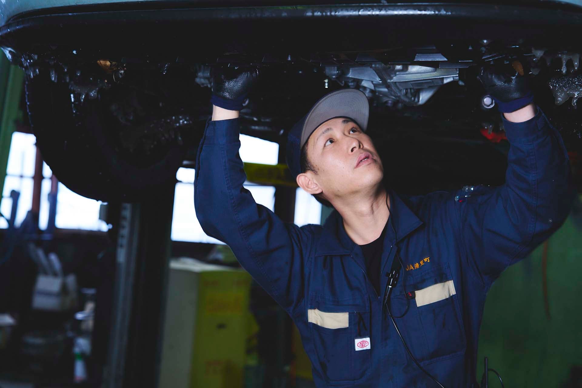 自動車整備技術で日本一に挑む！ 自動車整備技能競技大会の舞台裏｜JAF Mate Online